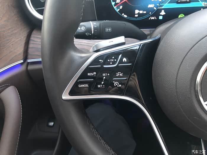 【图】23款奔驰E300L升级23p智能驾驶辅助系统，加装HUD抬头显示_奔驰E级论坛_汽车之家论坛