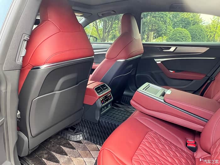 【图】上汽奥迪A7L黑武士：我的出行“搭子”，生活新图景_奥迪A7L论坛_汽车之家论坛