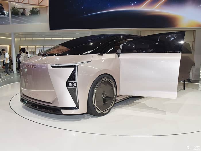 【图】广汽传祺 E8 和燃油版 M8 怎么选_传祺M8论坛_汽车之家论坛