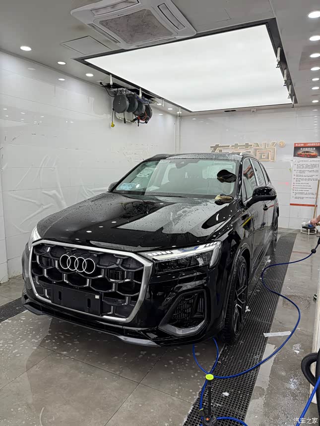 【图】2025款奥迪Q7 55尊贵提车了 春节期间去奥迪4S店静态_奥迪Q7论坛_汽车之家论坛