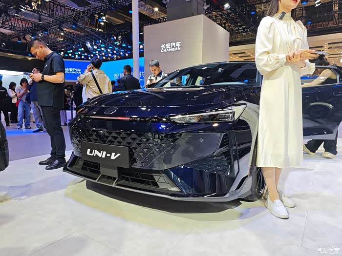 【图】去上海看长安uinv咯_长安UNI-V论坛_汽车之家论坛
