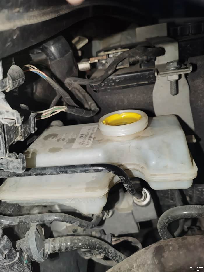 【图】2024第一换-19款大众宝来DIY刹车油作业_机油论坛_汽车之家论坛