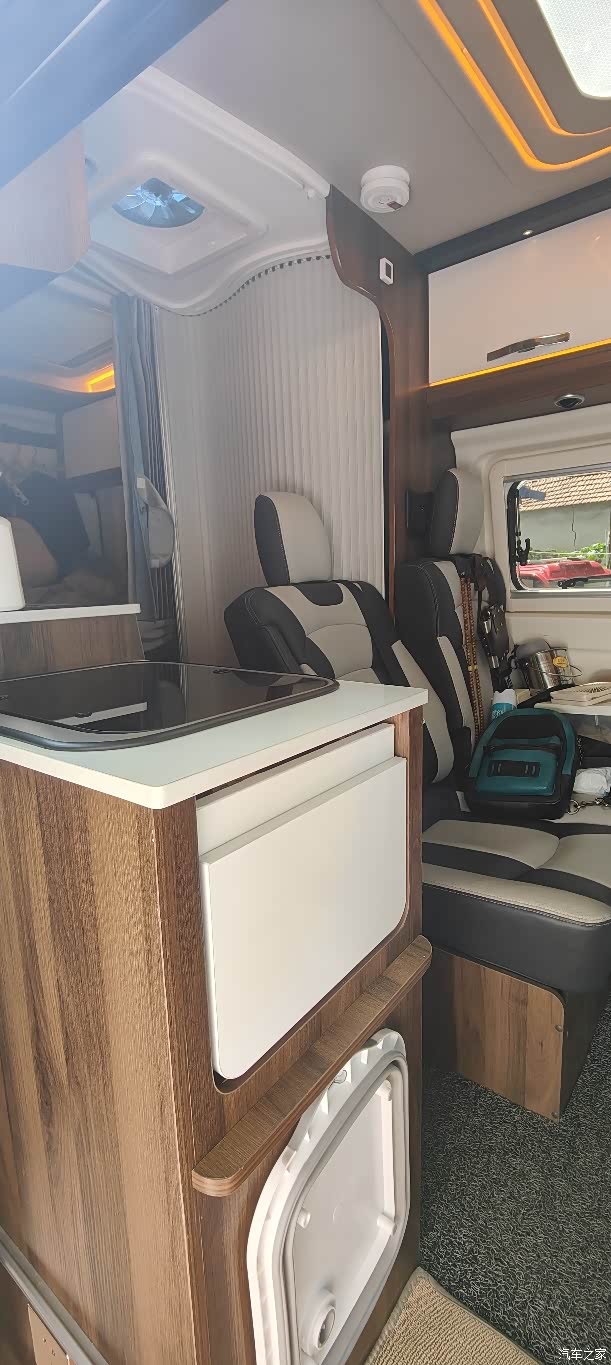 汽车之家|新全顺V362B型房车到店升级底盘作业空气悬挂前后减震器|全顺|论坛