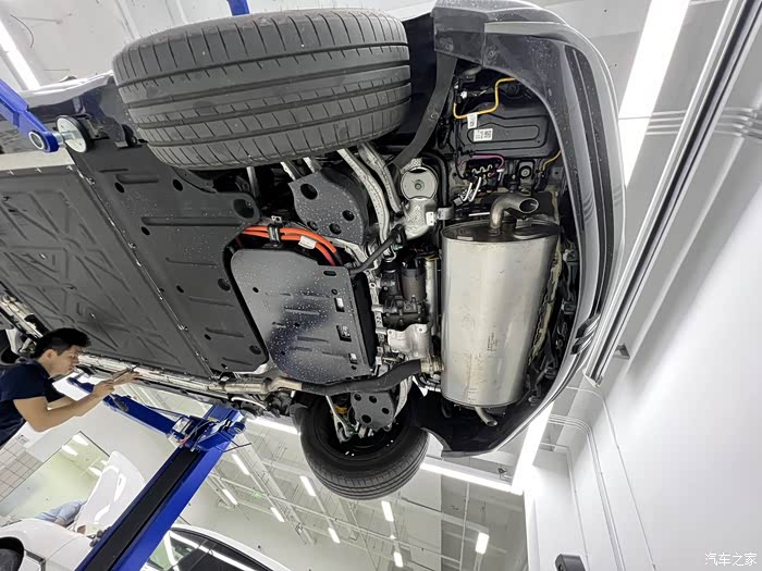 【图】有偿求拍张腾势z9 z9gt 底盘照片 有偿 有偿 有偿 重_腾势Z9GT论坛_汽车之家论坛