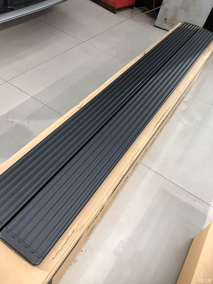 【图】理想L6升级天鉴电动踏板（原厂款）_理想L6论坛_汽车之家论坛