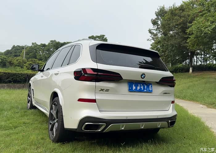 【图】【双车新评测】新贵PK传统豪华，蔚来ES8与宝马X5谁更强？_蔚来ES8论坛_汽车之家论坛