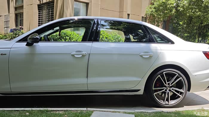 【图】入住奥迪论坛第一帖-2024款A4L45臻选提车作业_奥迪A4L论坛_汽车之家论坛