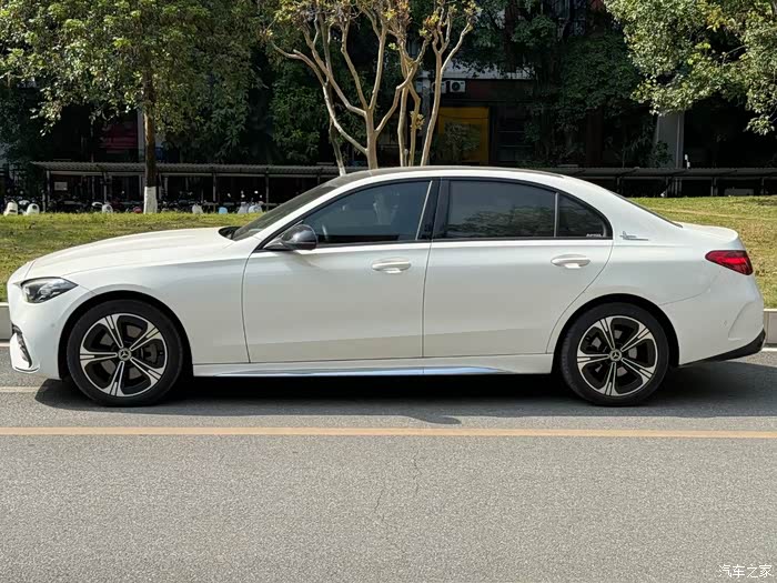 【图】22款奔驰C260L顶配皓夜版，个人一手车，6万多公里，带柏_奔驰C级论坛_汽车之家论坛