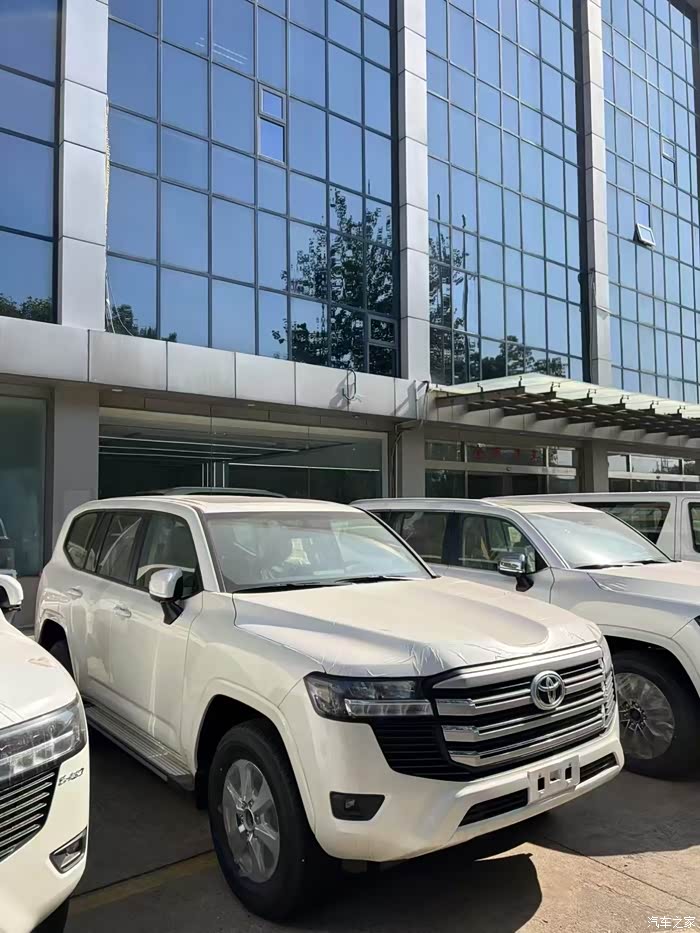 【图】24款酷路泽LC300 3.5TT GXR 白/米 价格78_兰德酷路泽论坛_汽车之家论坛