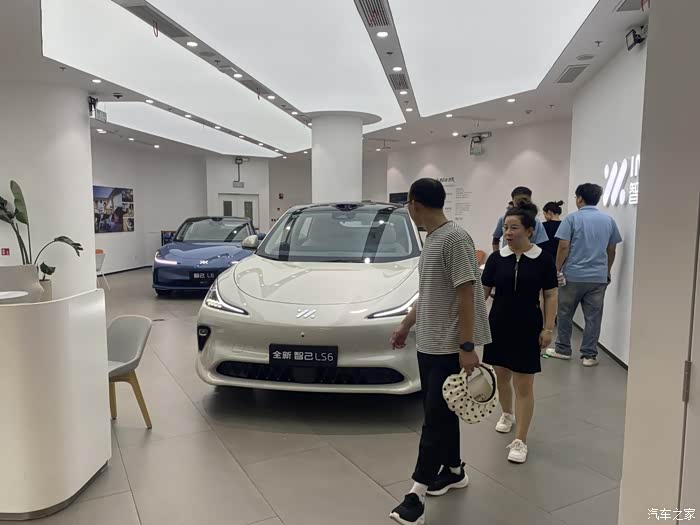 【图】LS6、7X、07三车看完，说说真实感受_智己LS6论坛_汽车之家论坛