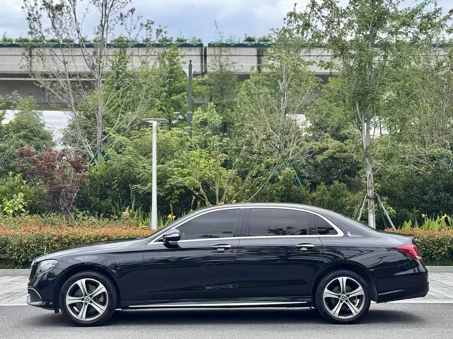 【图】买下2019年上牌奔驰E200L 车况前嘴小瑕疵 底盘扎实_奔驰E级论坛_汽车之家论坛