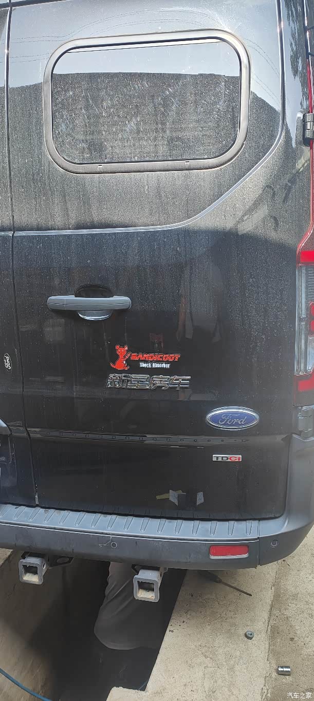 汽车之家|新全顺V362B型房车到店升级底盘作业空气悬挂前后减震器|全顺|论坛