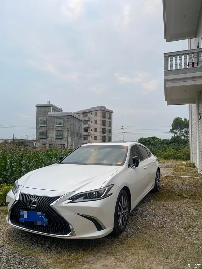 【图】出雷克萨斯 2018款 ES200 2.0T 卓越版白色 车_雷克萨斯ES论坛_汽车之家论坛