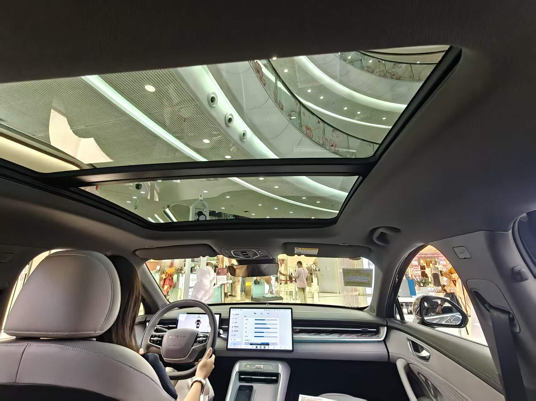 【图】看了荣威M7 DMH实车，设计不错！旗舰级质感_荣威M7 DMH论坛_汽车之家论坛