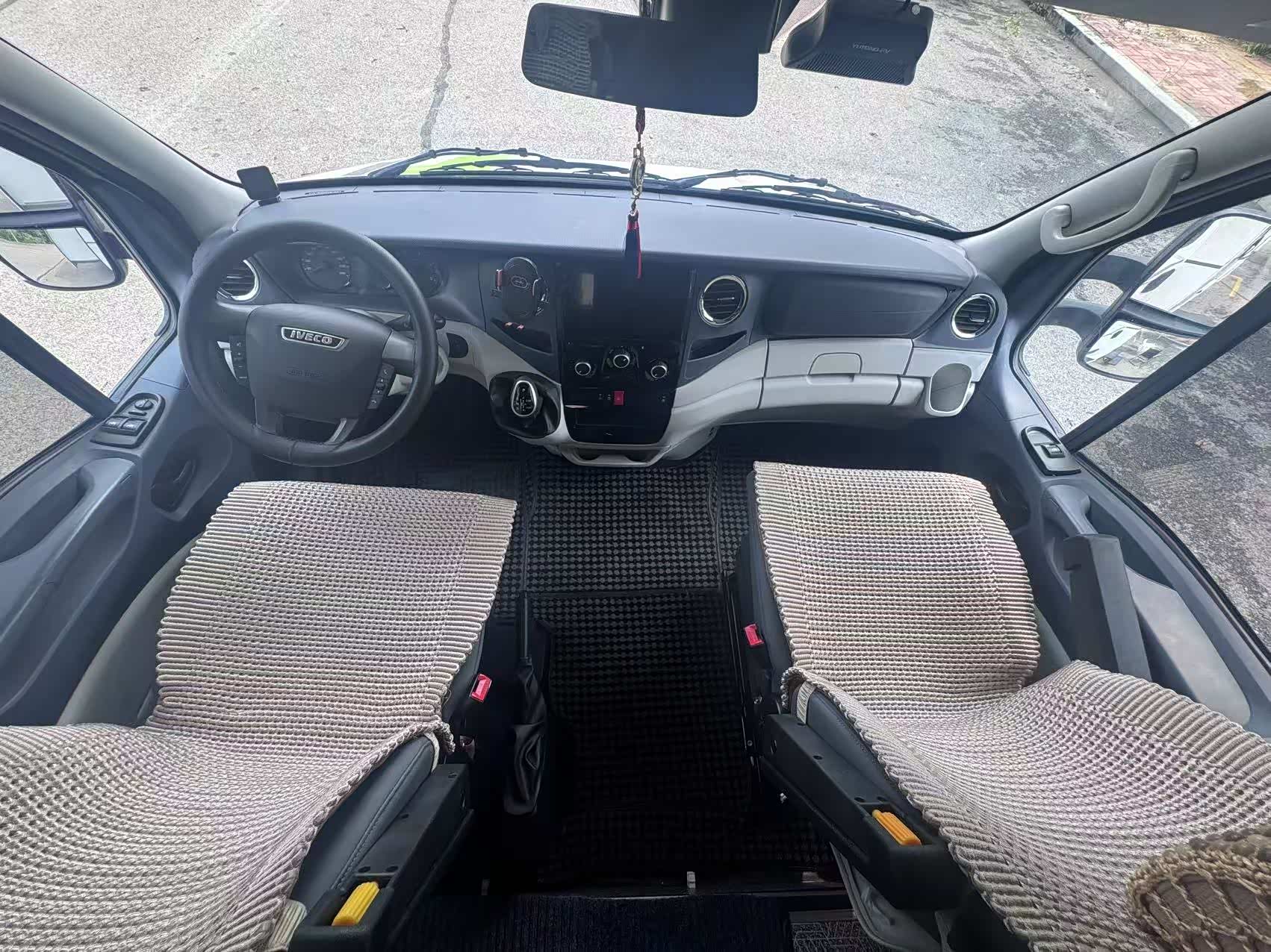 【图】2024年6月 6.5吨宇通依维柯3.0T C535双拓展旗_房车论坛_汽车之家论坛