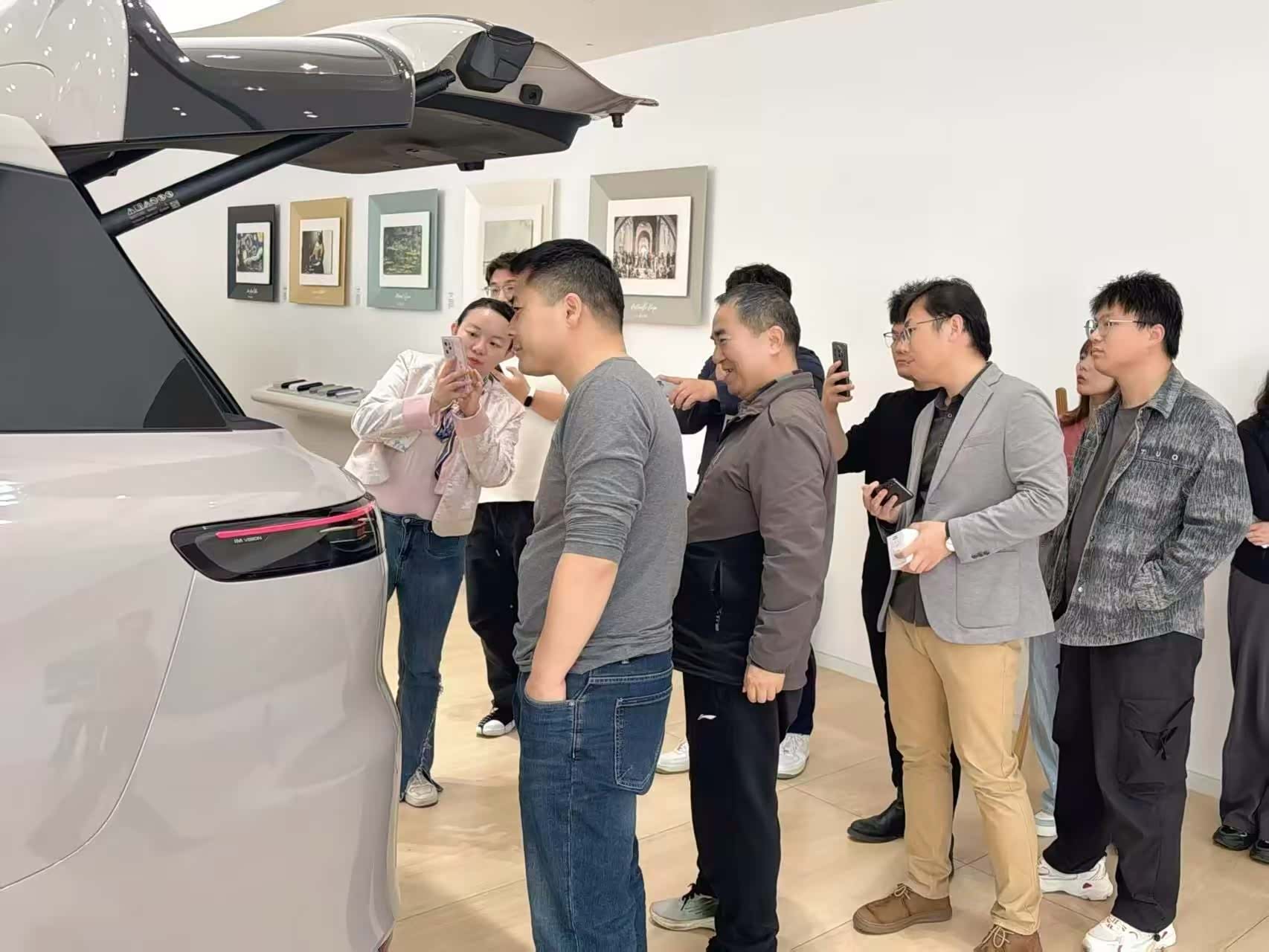 【图】智己LS8-全球首创按摩椅，真不是盖的！_智己LS8论坛_汽车之家论坛