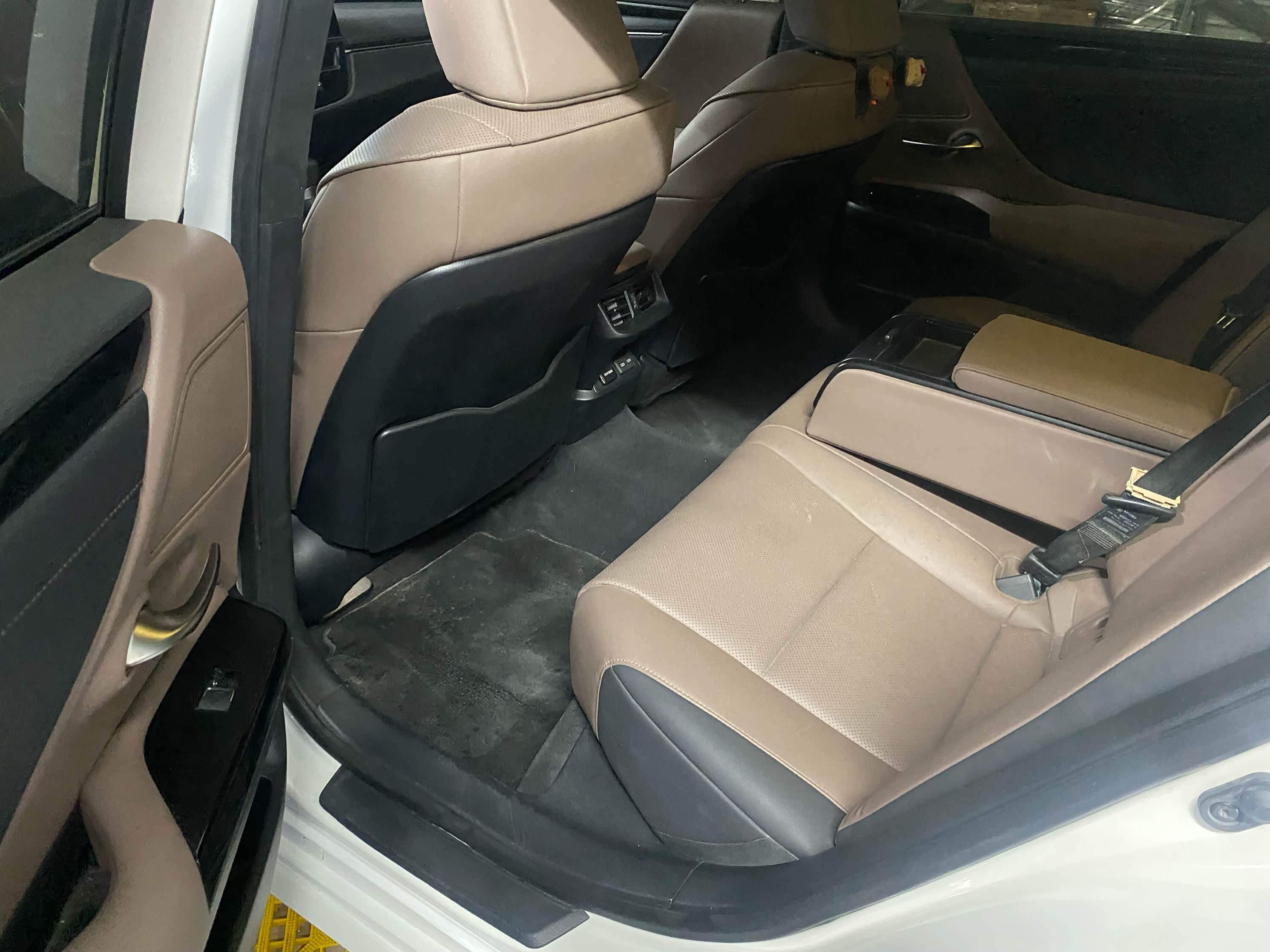 【图】出23年1月雷克萨斯ES200 一手卖美女座驾 实表4万多公_雷克萨斯ES论坛_汽车之家论坛