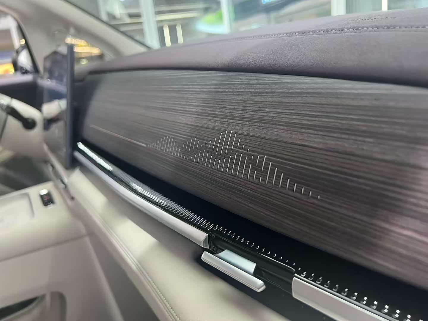 【图】探店岚图梦想家：智能与舒适兼得的MPV标杆_岚图梦想家论坛_汽车之家论坛