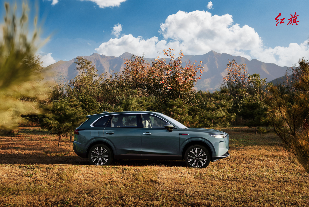 【图】当红旗HS6 PHEV遇上金秋：山水间的优雅同行_红旗HS6 PHEV论坛_汽车之家论坛