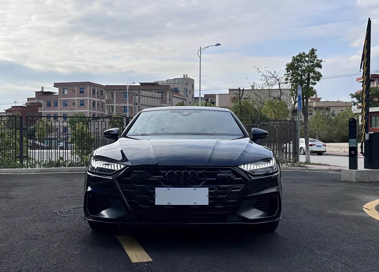 【图】上汽奥迪A7L自动泊车：停车难题变轻松_奥迪A7L论坛_汽车之家论坛