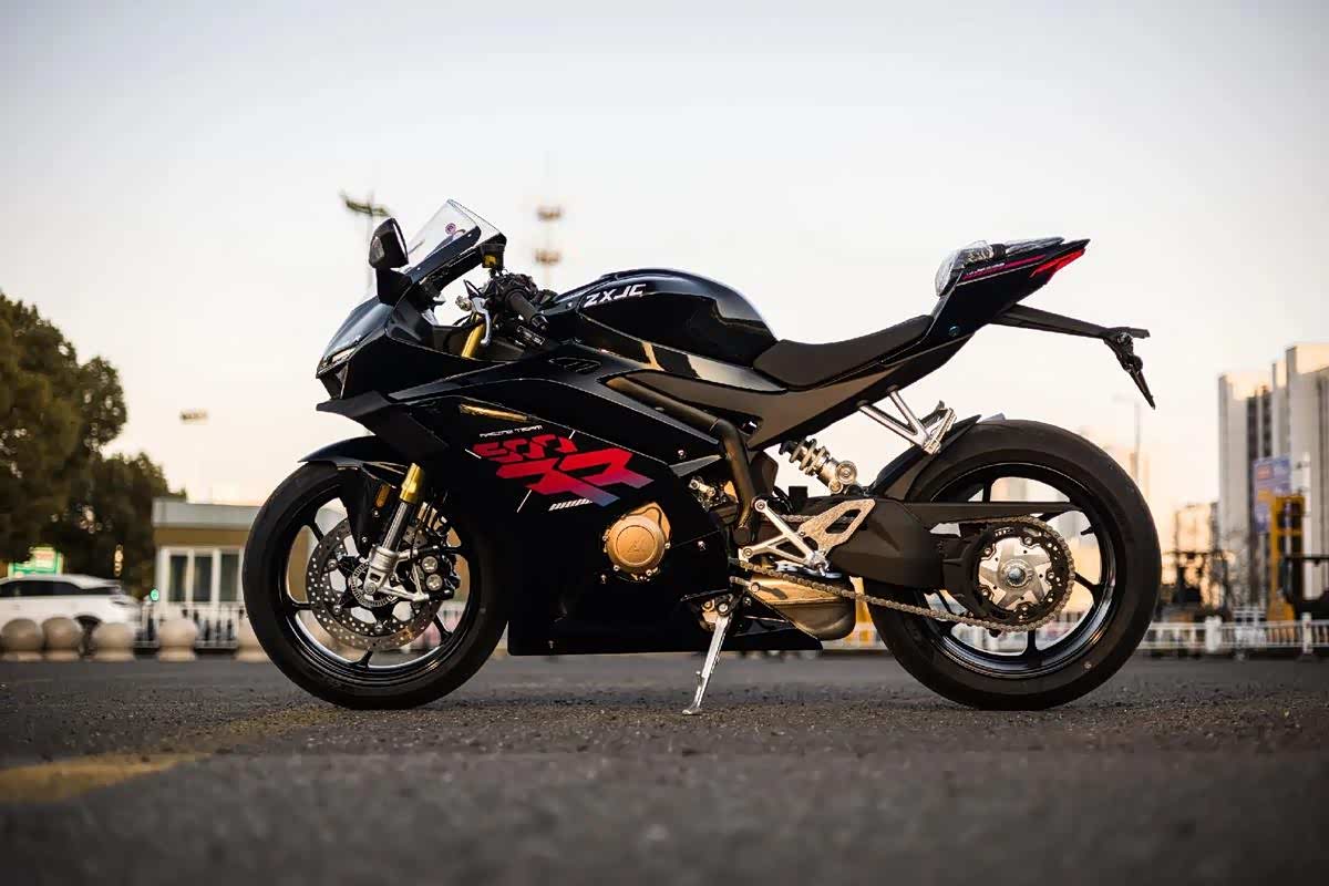 【图】2025中国摩博会张雪500rr国产摩托佼佼者。_摩托车论坛_汽车之家论坛