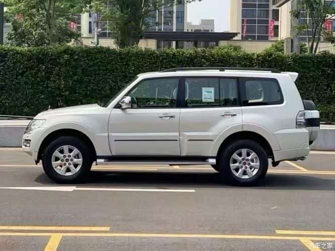 【图】22款三菱帕杰罗V93 中东版超选四驱 真皮座椅最新报价_车生活论坛_汽车之家论坛