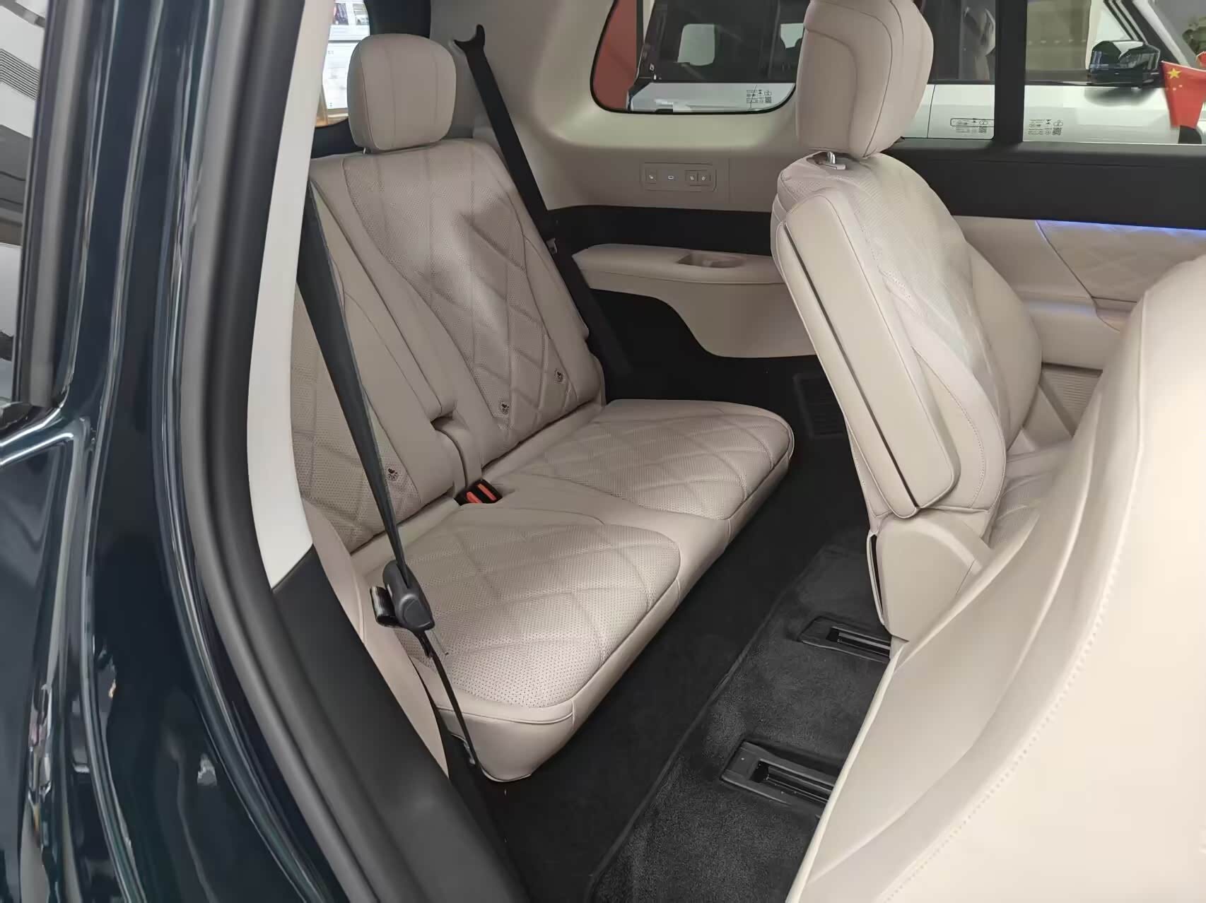 【图】#风云T11我的私人影院 风云T11冠以“移动IMAX影院”_风云T11论坛_汽车之家论坛