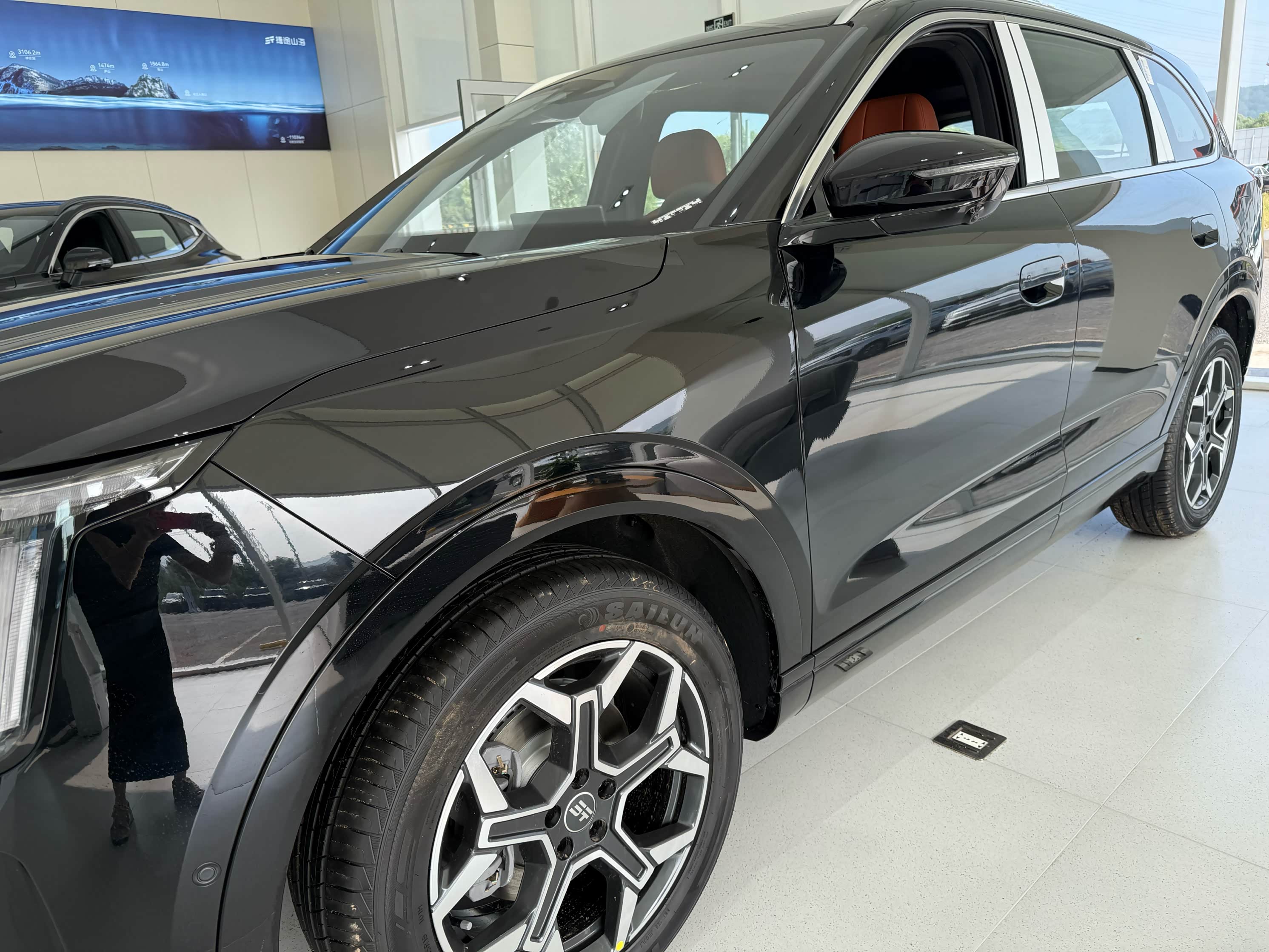 【图】去看了这款山海L7PLUs、两个颜色上纠结了，车友们给个建议_捷途山海L7 PLUS论坛_汽车之家论坛