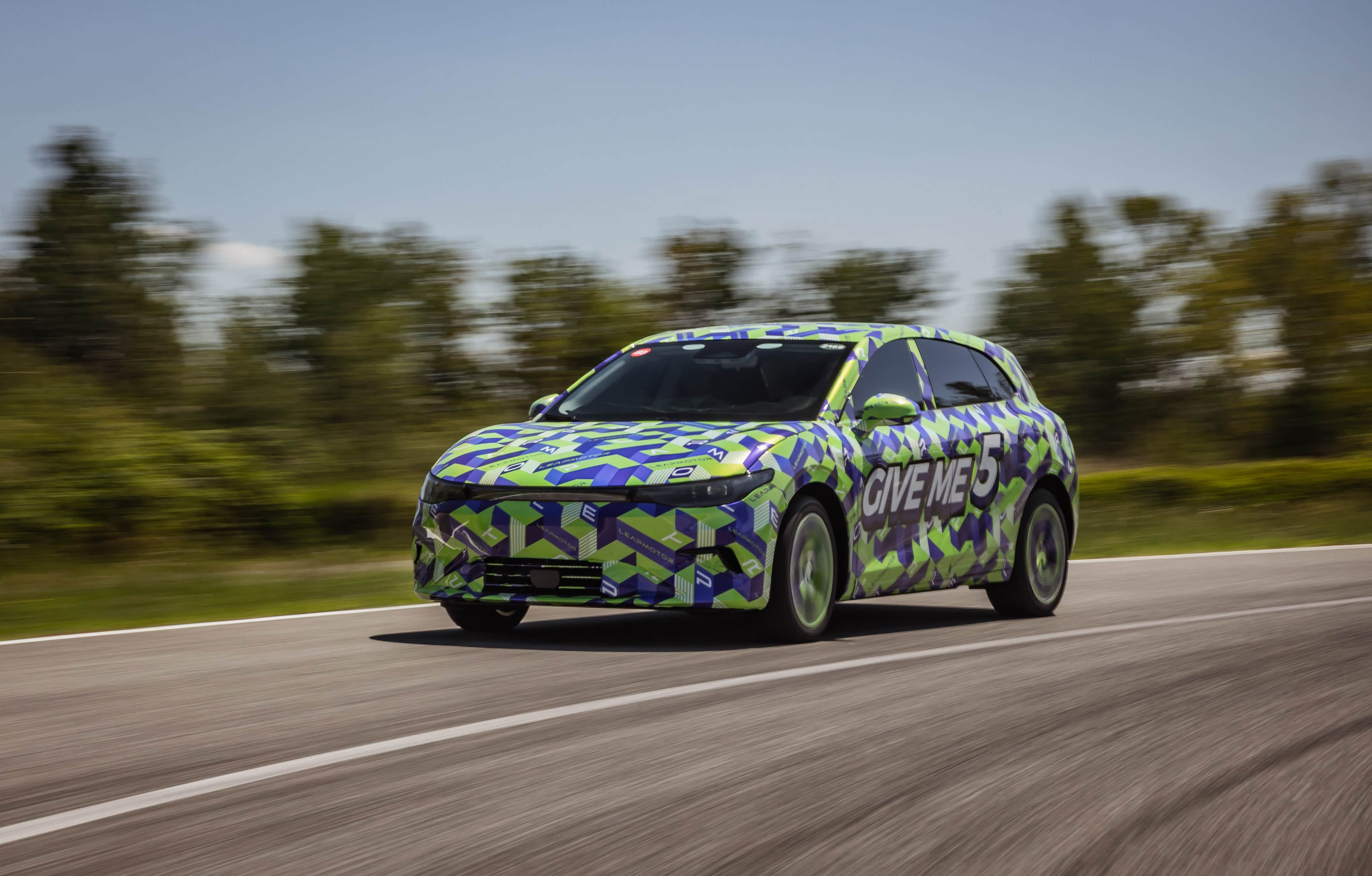 【图】Lafa5是一款试图用个性化设计、不错的技术配置（特别是高阶_零跑Lafa5论坛_汽车之家论坛