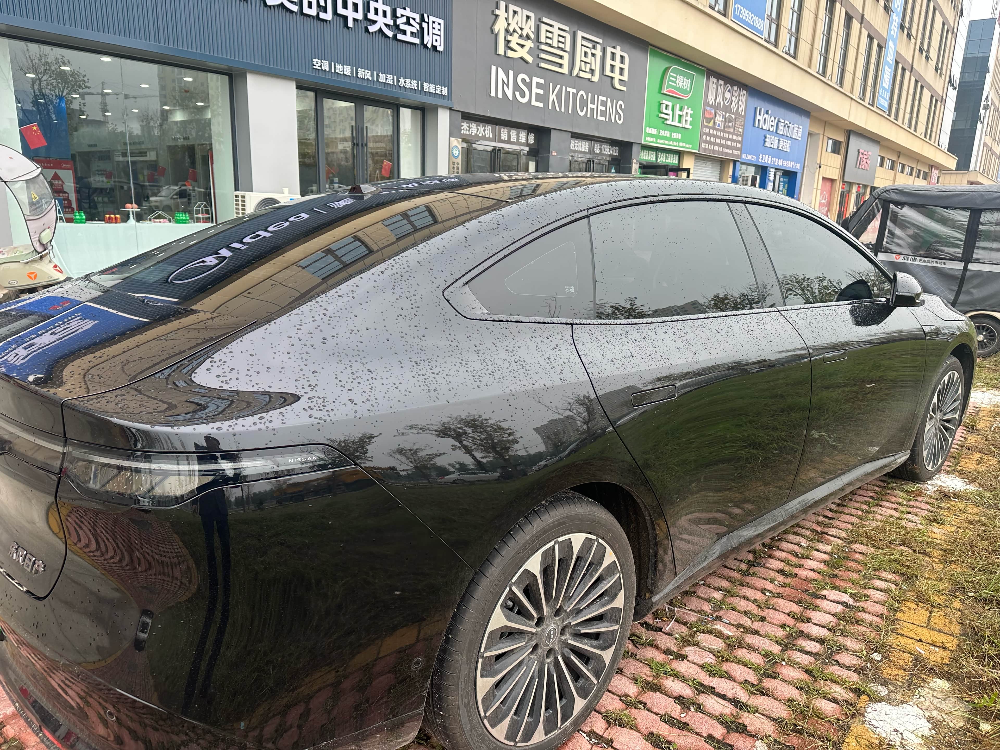 【图】9月初看的N7.9月底提到新车。10月1号新车落地，现在开了_日产N7论坛_汽车之家论坛