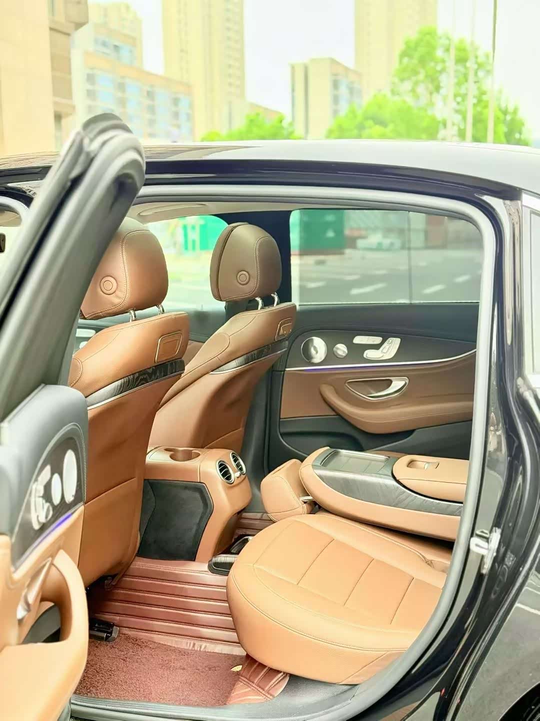 【图】20年上牌奔驰E300L豪华 查博士S级实表8W公里 升级2_奔驰E级论坛_汽车之家论坛