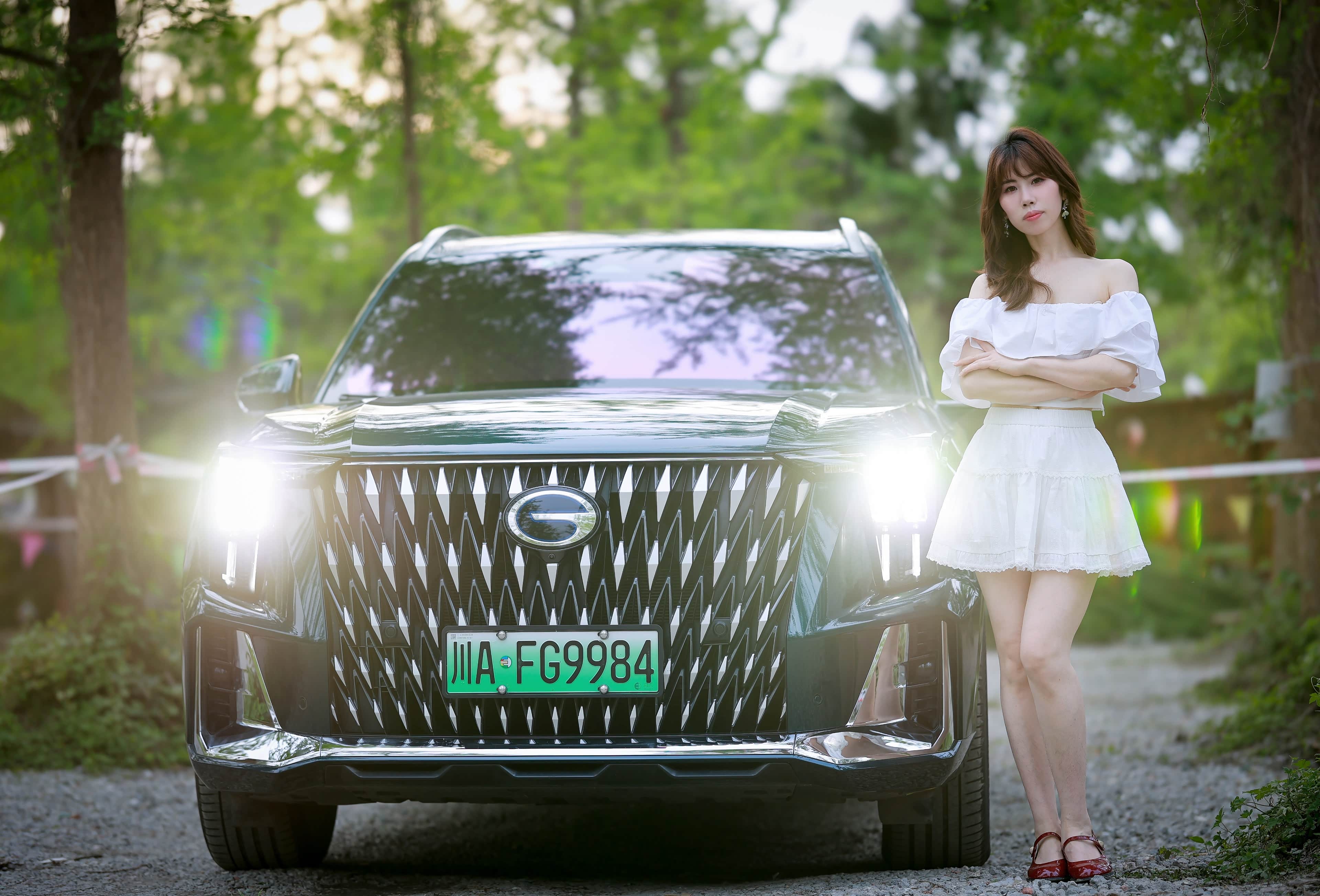 【图】我与传祺ES9的一天：树林里的“红鞋白裙”车模秀_传祺ES9论坛_汽车之家论坛