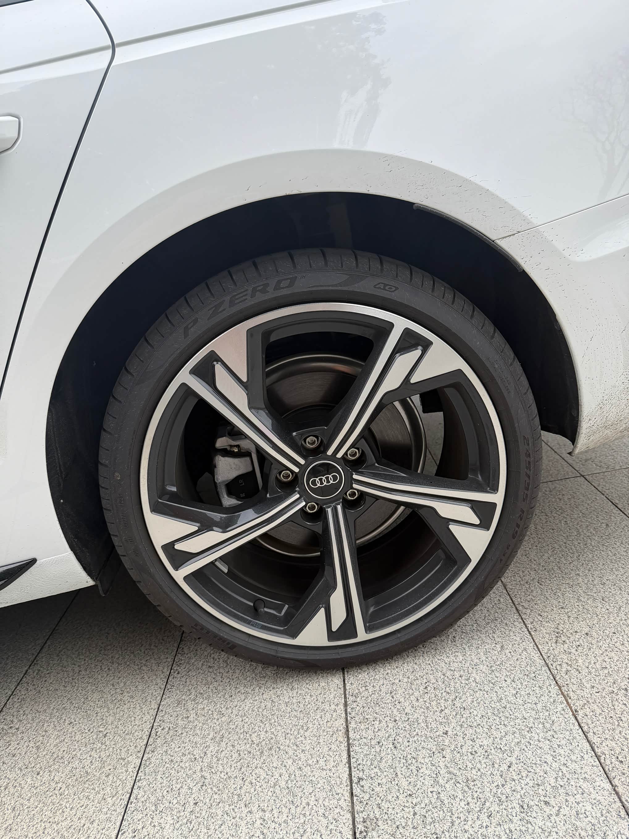 【图】奥迪A4L B&O星夜版轮毂全新拆车_奥迪A4L论坛_汽车之家论坛