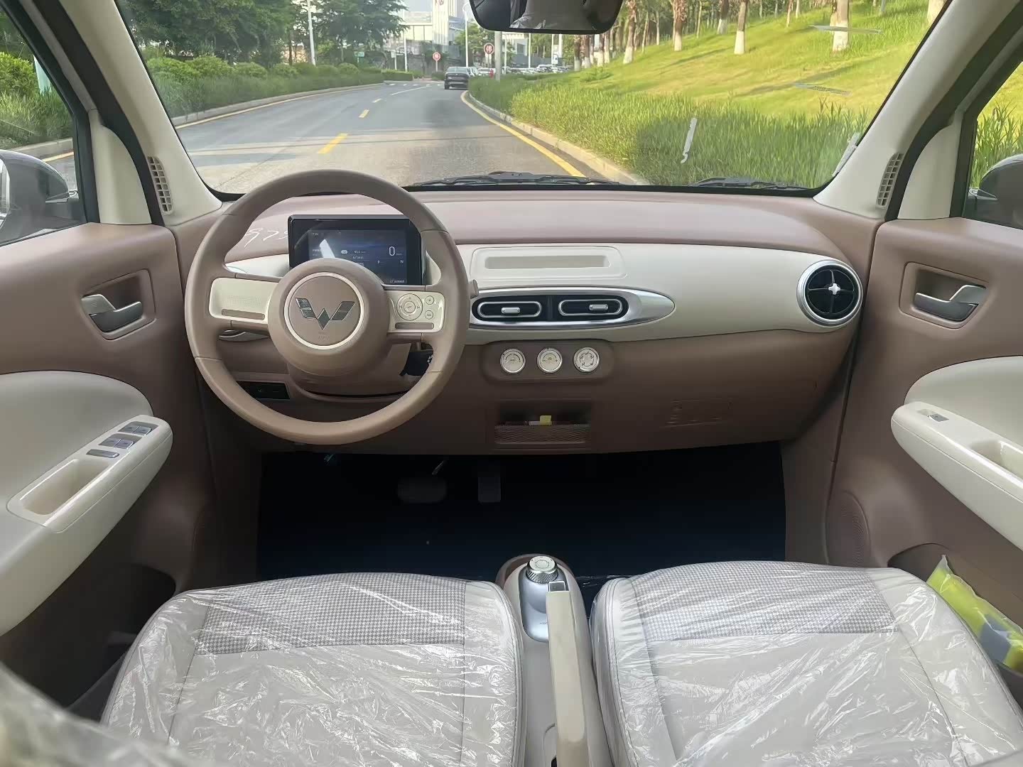 新到：全新五菱宏光MINI四门版 续航205带快慢充，带一年_宏光MINIEV论坛_手机汽车之家