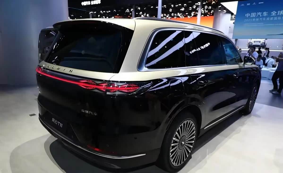 【图】这次成都车展，我看了奇瑞的旗舰SUV车型风云T11后感觉还有_风云T11论坛_汽车之家论坛