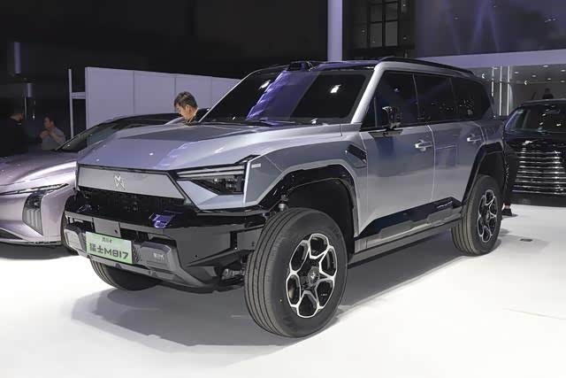 【图】猛士M817：32万级定制化越野新选择，靠个性与颜值突围_猛士M817论坛_汽车之家论坛