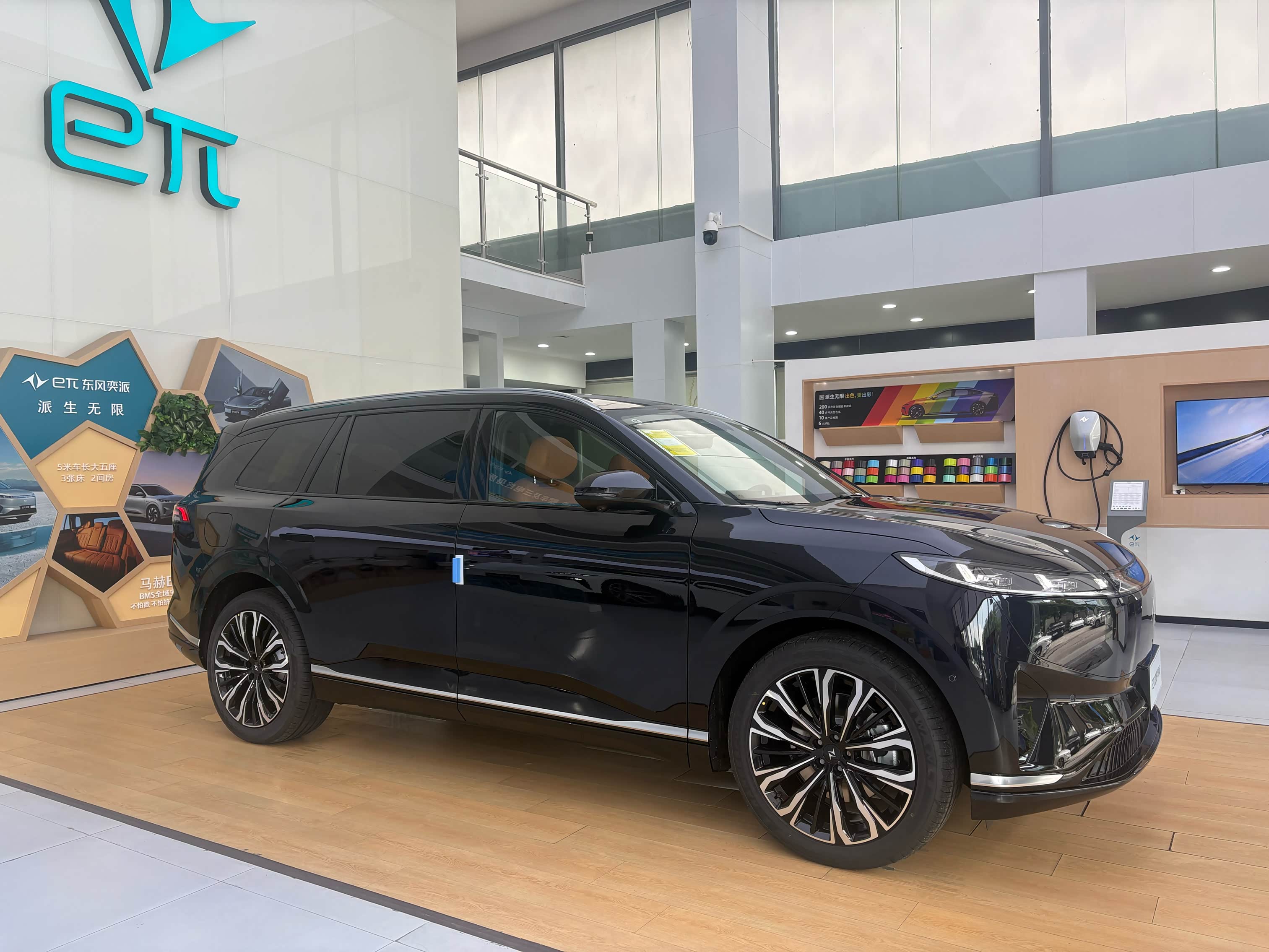 【图】东风同门对决：风神L8与奕派008（五座版）_eπ008论坛_汽车之家论坛