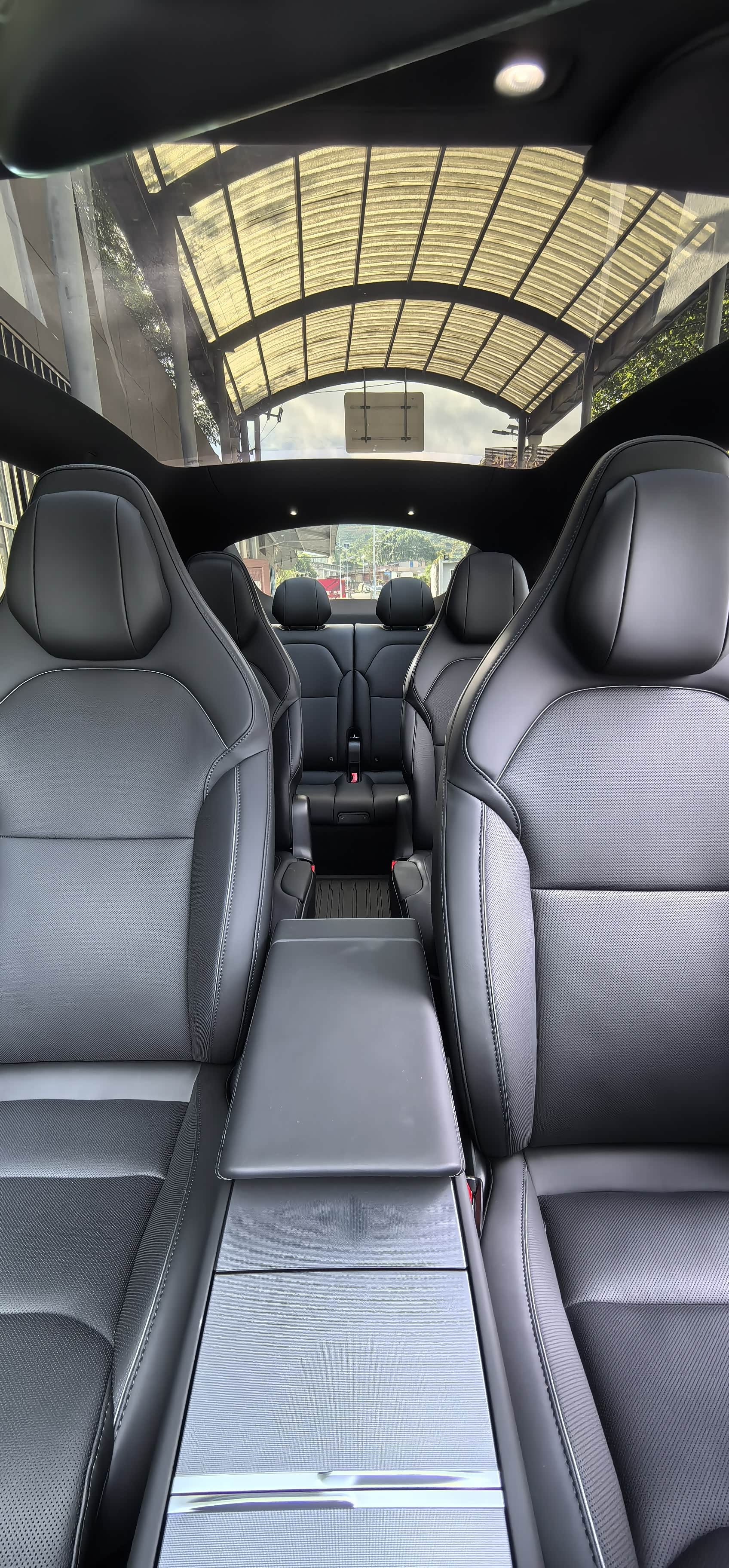 【图】白色MODEL YL 提车上牌作业_Model Y L论坛_汽车之家论坛