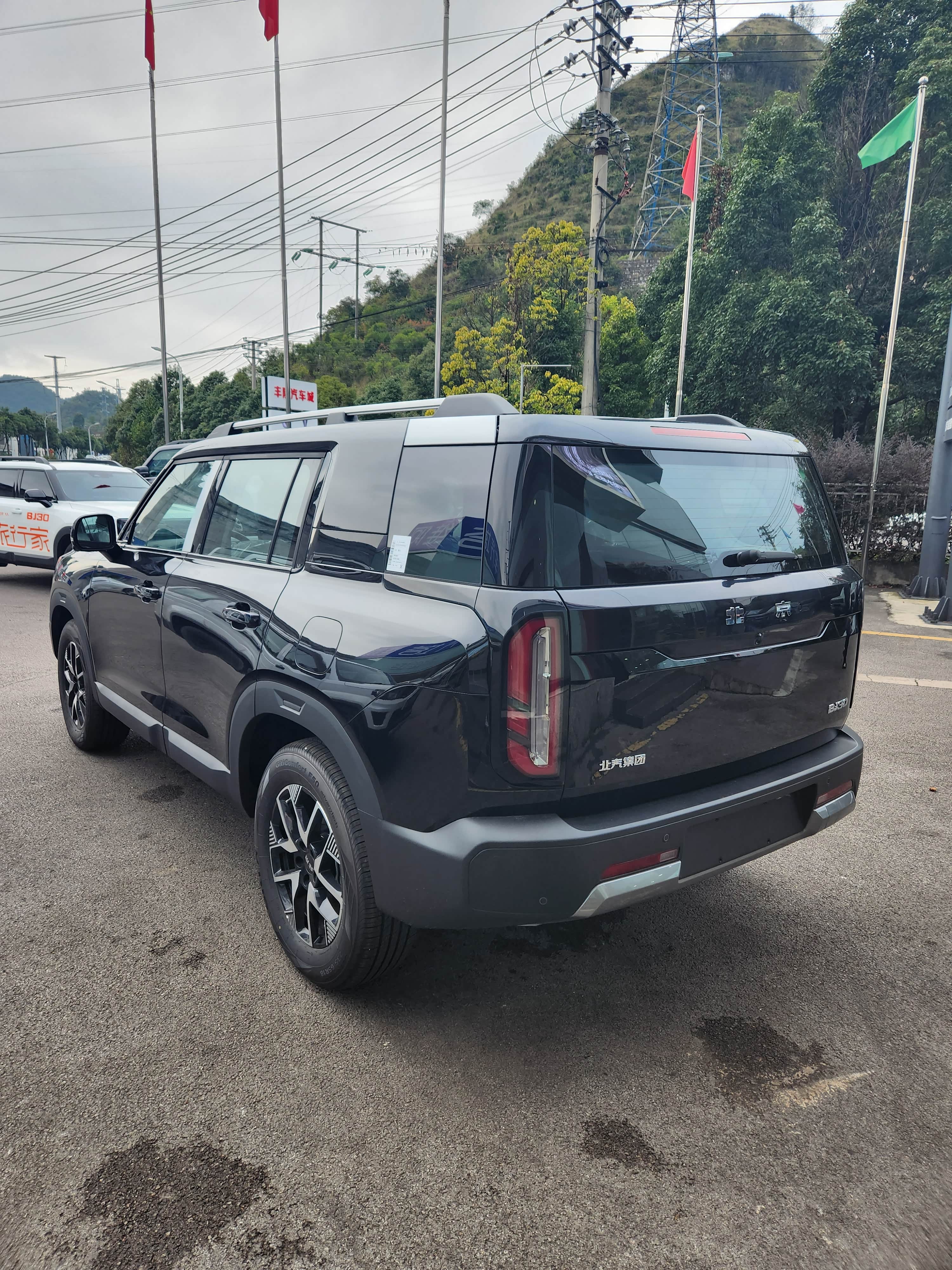 【图】#10 万级混动方盒子销冠 城市格子间关不住野性？BJ30_北京越野BJ30论坛_汽车之家论坛
