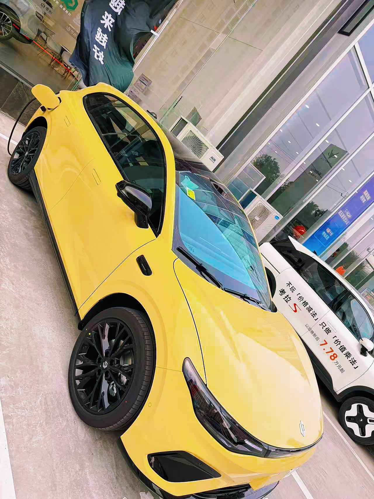 【图】零跑Lafa5观展试乘 今天去零跑4s店观展Lafa5，总算_江苏论坛_汽车之家论坛