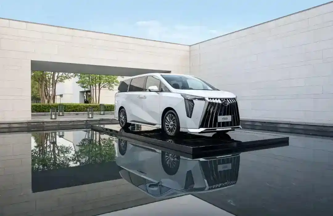 【图】广汽传祺M8宗师版正式上市，MPV市场迎来新卷王_传祺M8论坛_汽车之家论坛