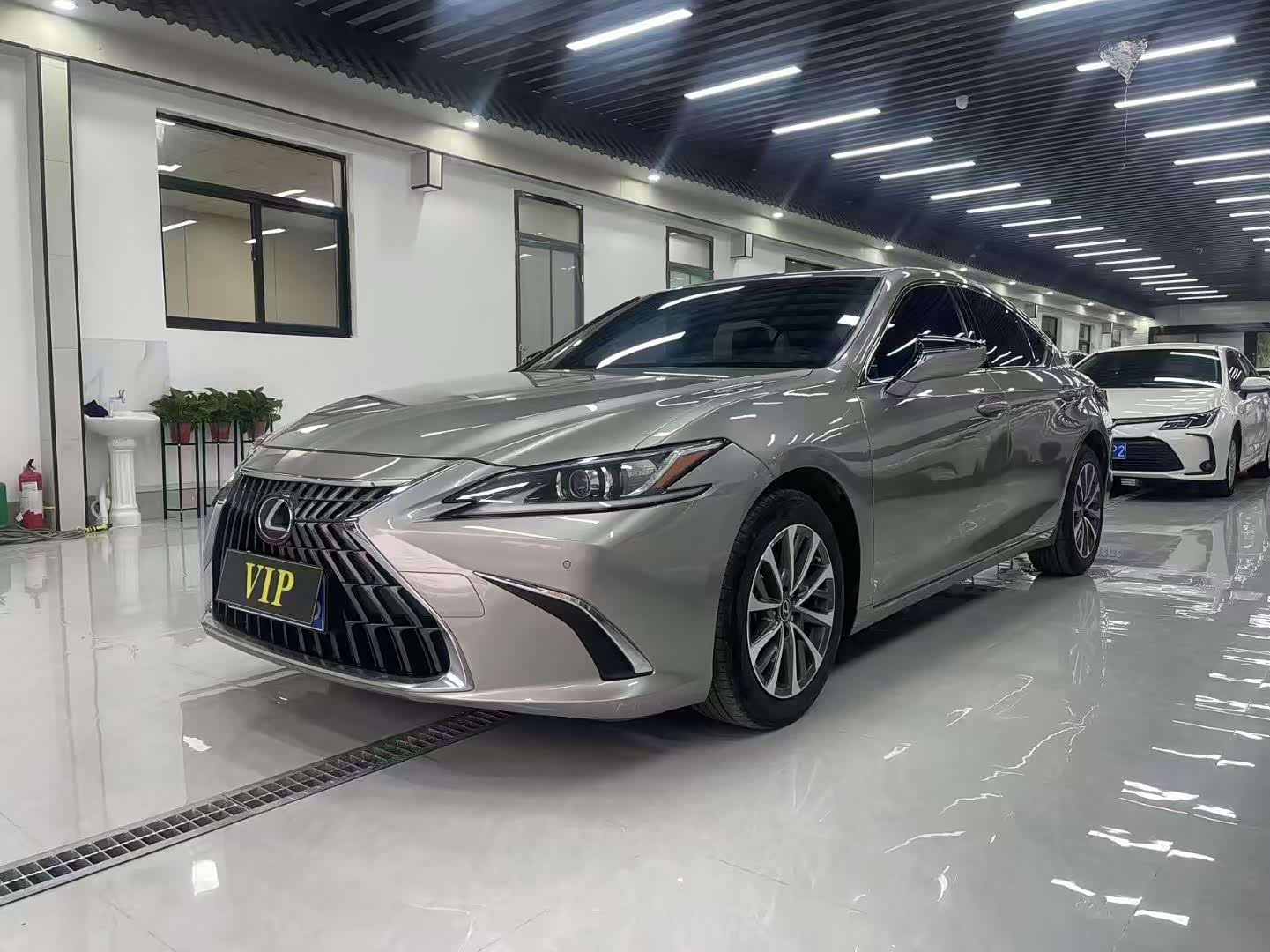 【图】最新拿下！23款雷克萨斯ES200豪华版！3800公里！2._雷克萨斯ES论坛_汽车之家论坛