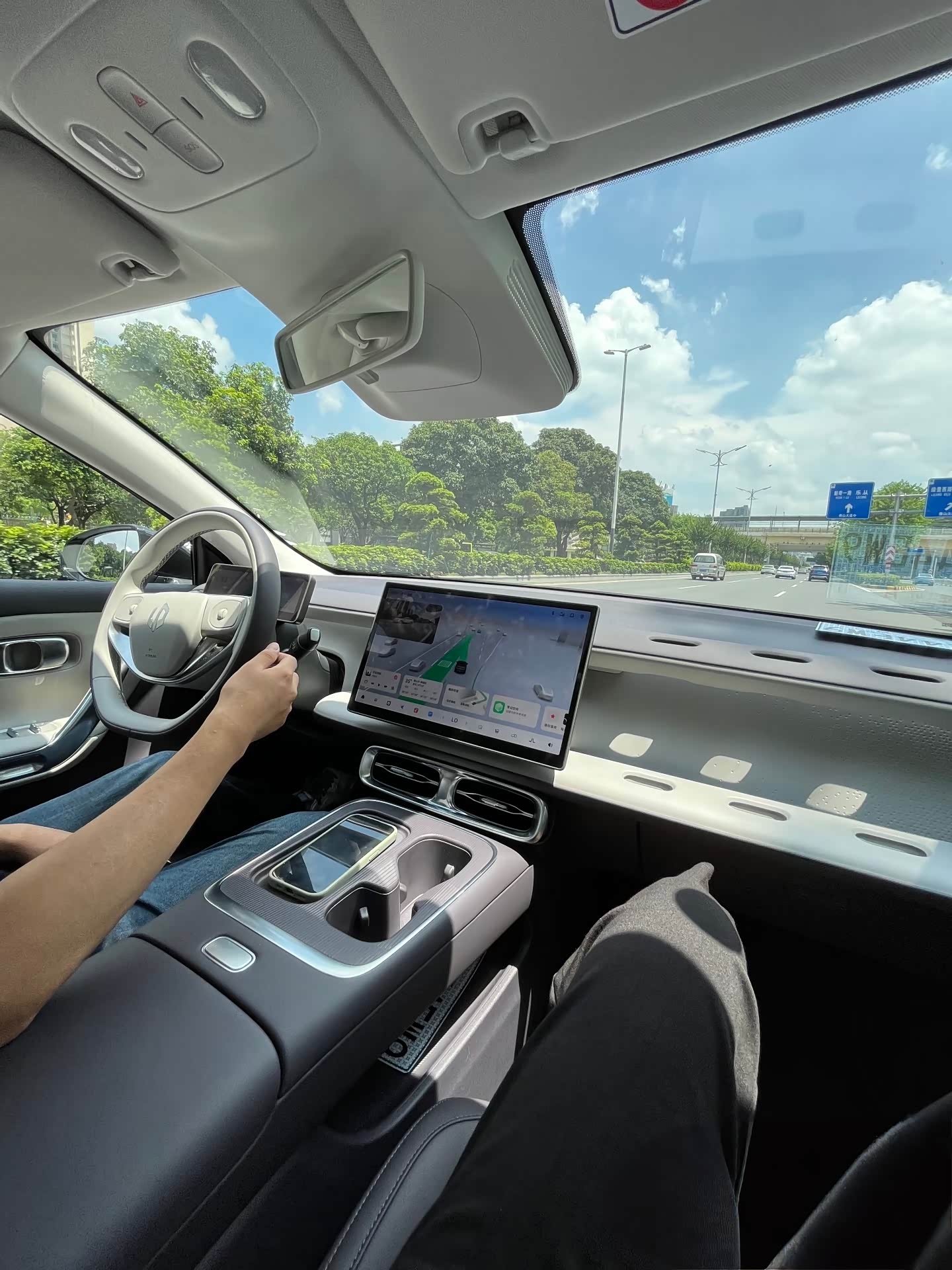 【图】零跑B01到底如何，配置对比，真实无广 家人们，零跑B01发_零跑B01论坛_汽车之家论坛