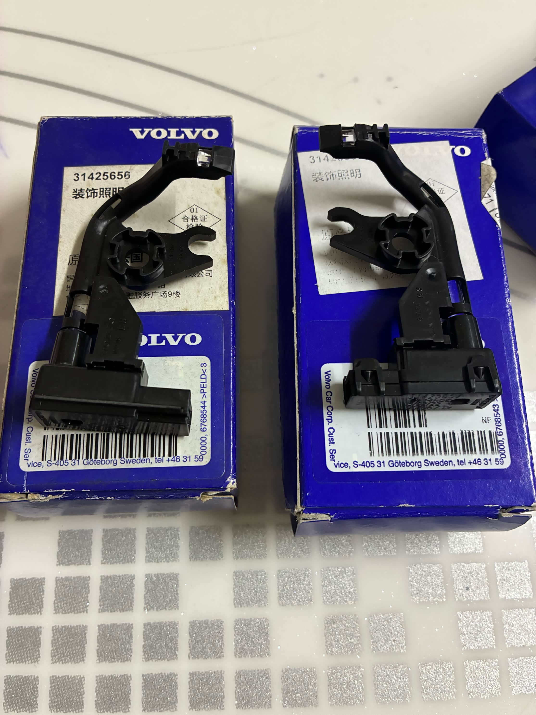 【图】S60智逸拉手氛围灯，自己动手，搞定。_沃尔沃S60论坛_汽车之家论坛