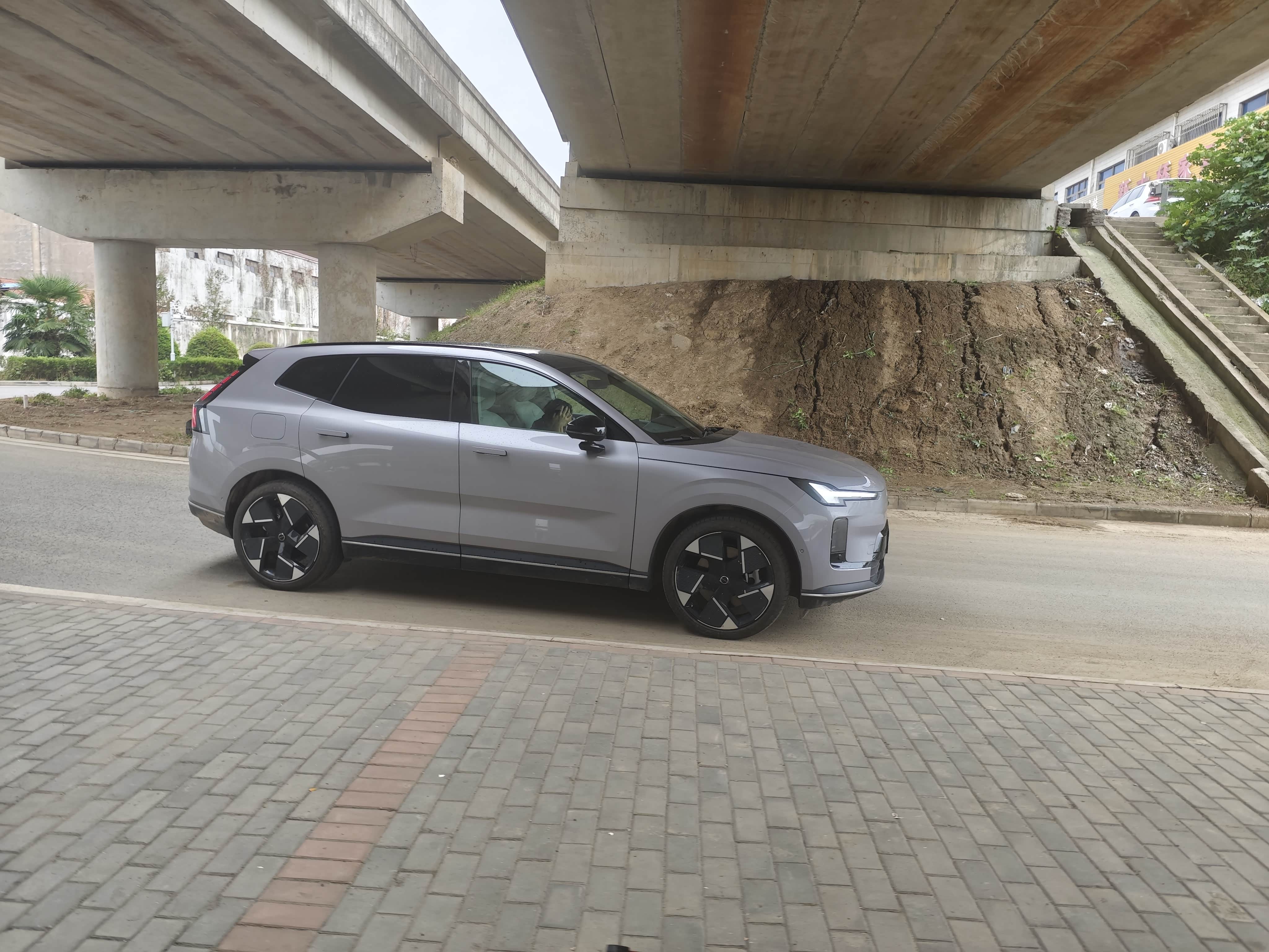 【图】7年沃尔沃老粉换XC70提车小记！_沃尔沃XC70插电式混动论坛_汽车之家论坛