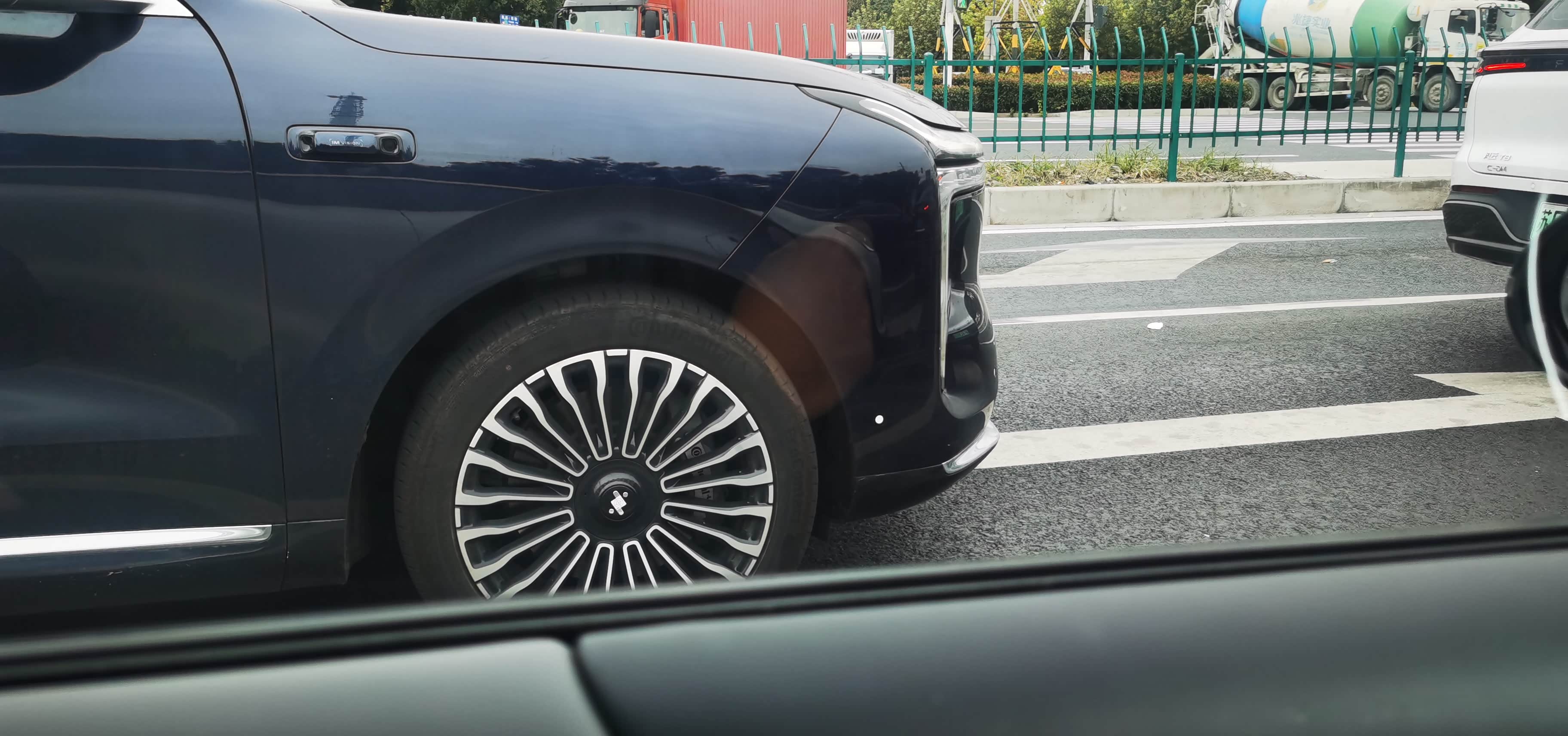 【图】智己LS9：以方正美学重构旗舰SUV气场 当智己LS9以52_智己LS9论坛_汽车之家论坛