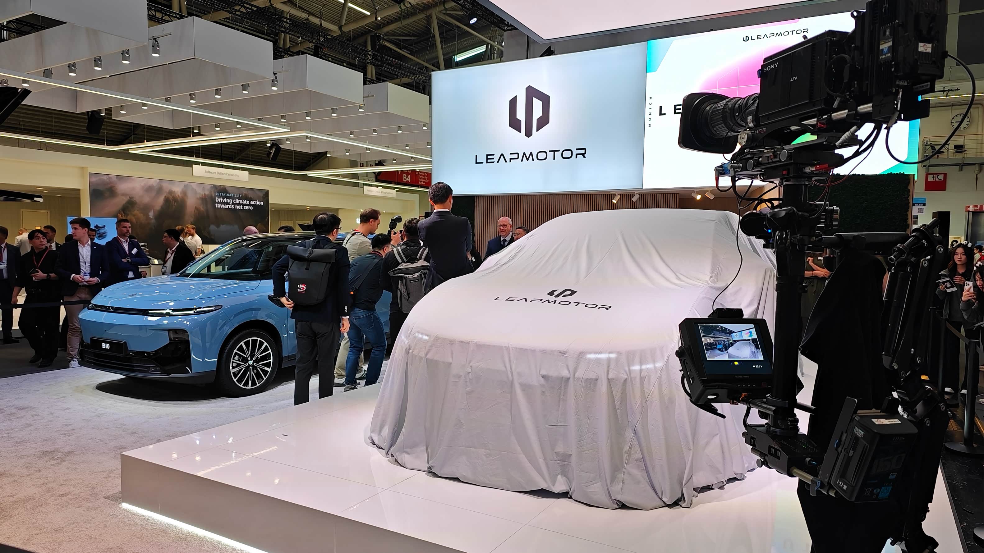 【图】惊艳全场的零跑Lafa5首秀_零跑Lafa5论坛_汽车之家论坛