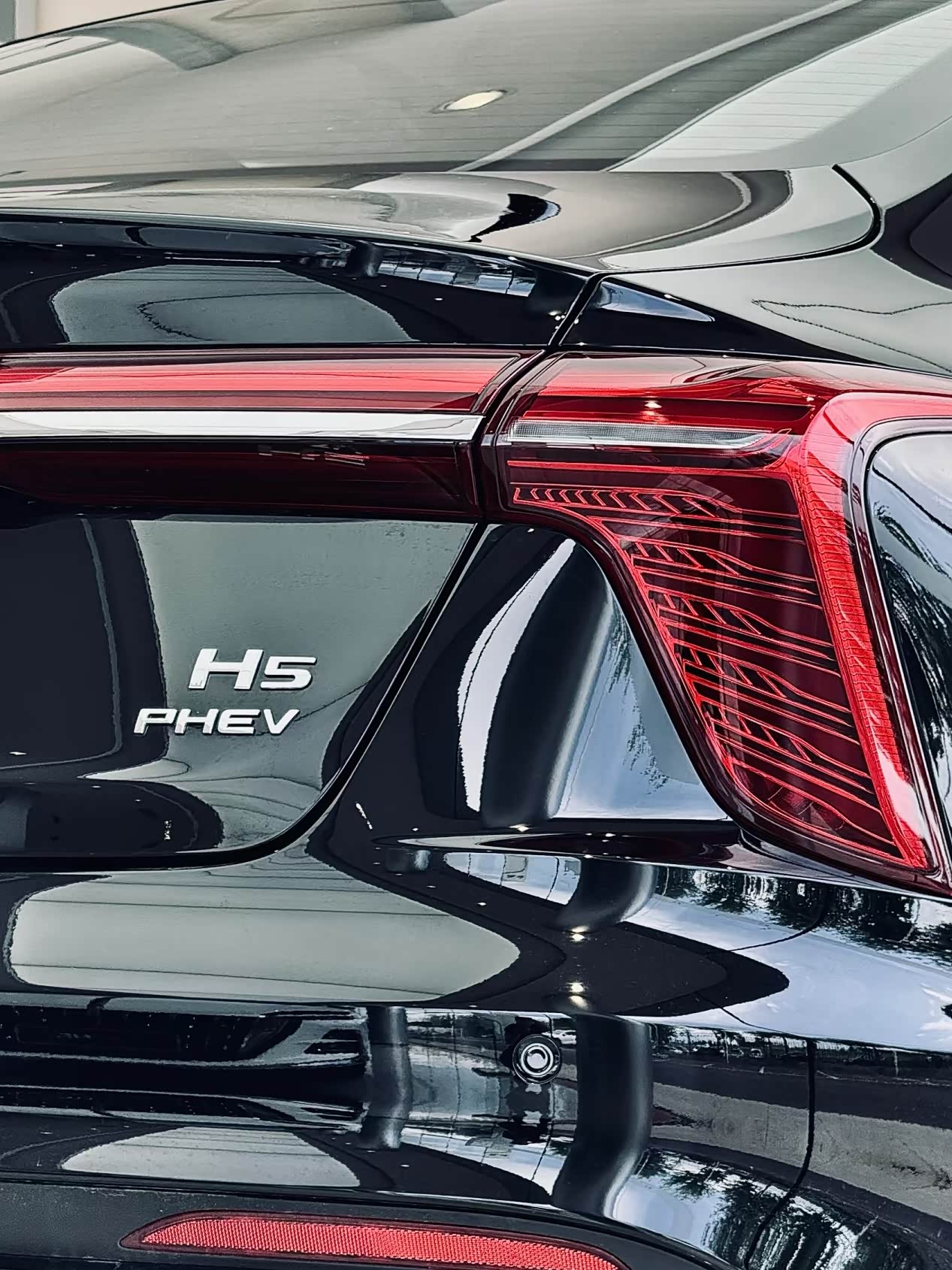 【图】2025车市内卷，红旗H5 PHEV引领豪华混动新风尚_红旗H5 PHEV论坛_汽车之家论坛