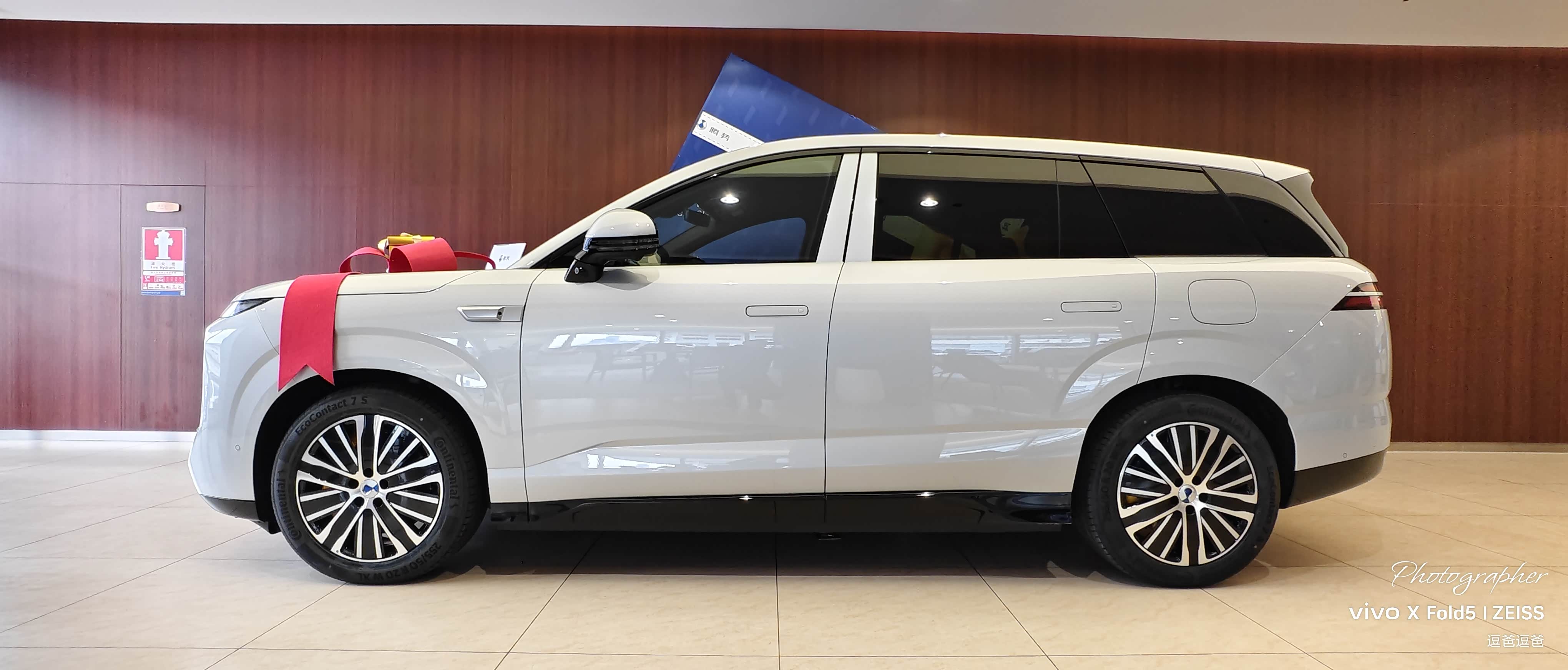 【图】原来腾势N8L的银色那么好看？_腾势N8L论坛_汽车之家论坛