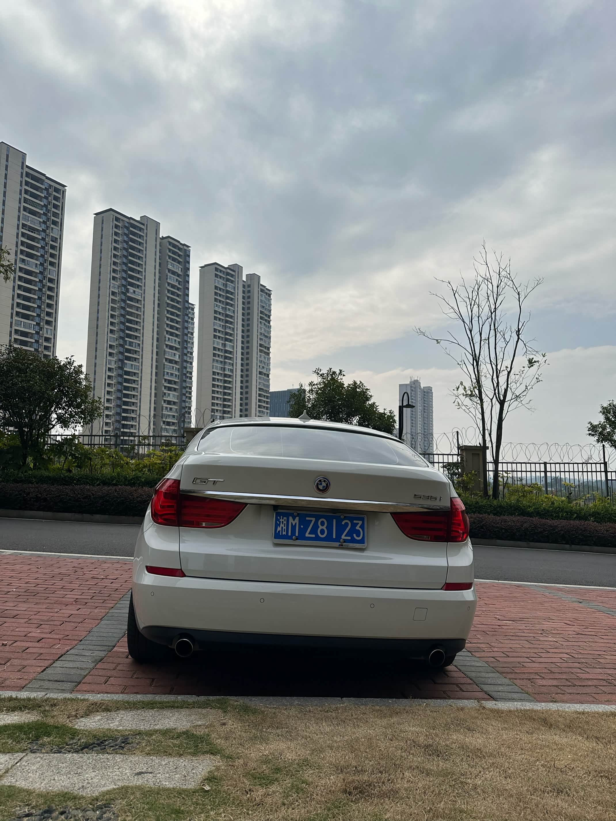 【图】今天清闲拍拍大爱5GT，还请各位兄弟们多多关照_宝马5系GT论坛_汽车之家论坛